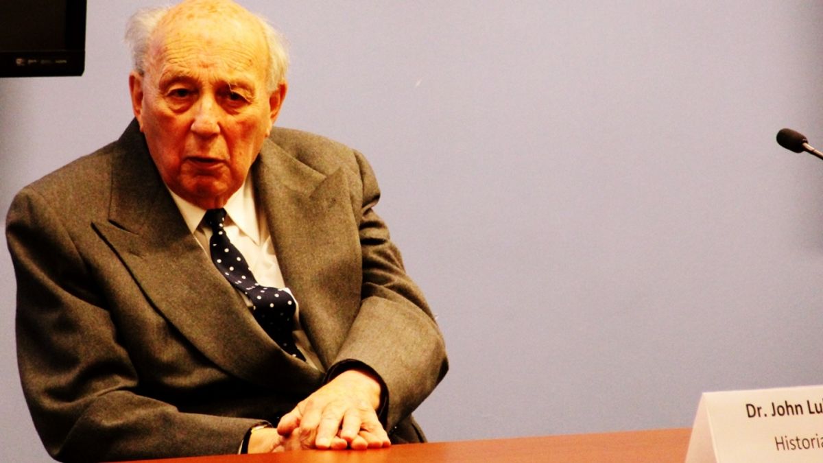 John Lukacs: A nemzeti egység miatt volt kivételes 1956