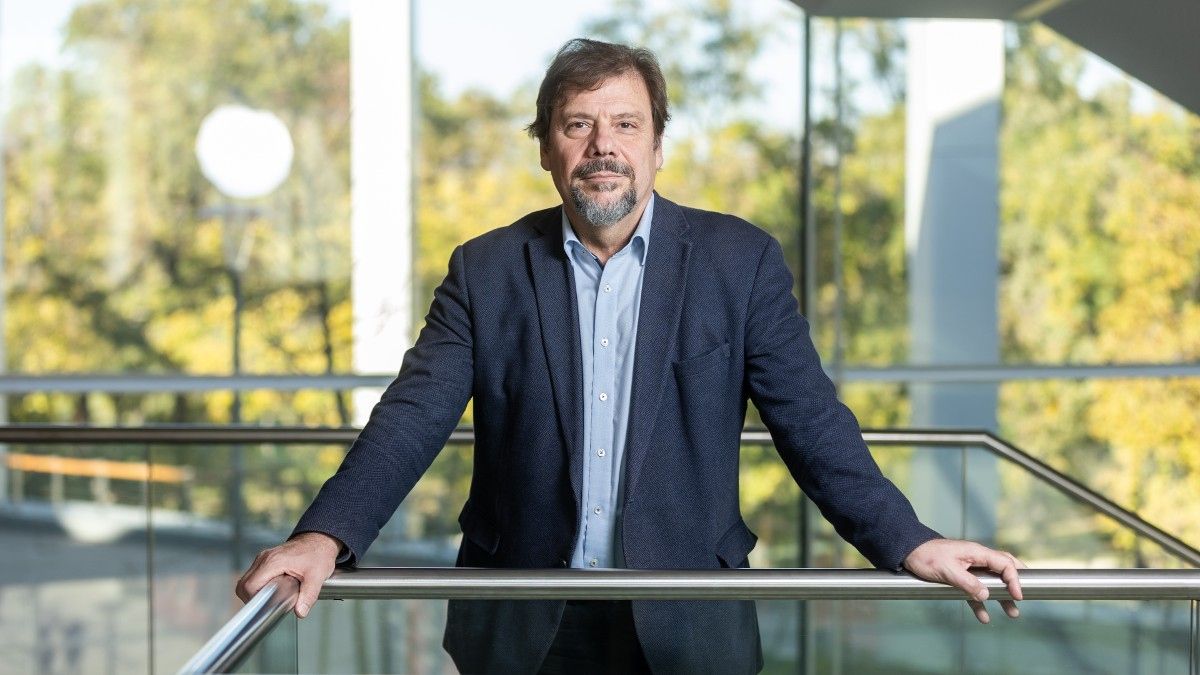 Haller József neurobiológus professzor: A preventív drogszabályozás ...