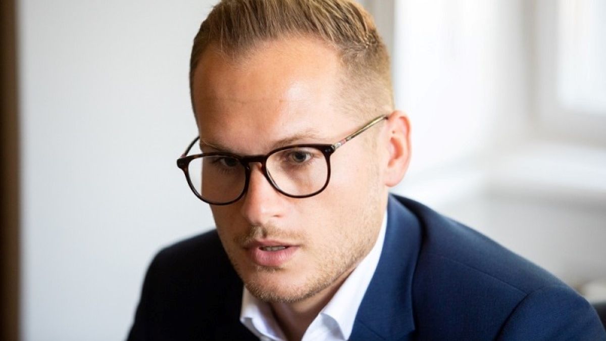 Kiderült, ki fenyegette meg Deák Dánielt