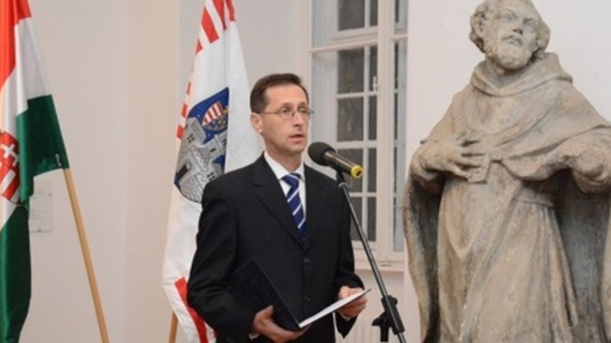 Varga Mihály: A rendszert az egész magyar nép söpörte el - Mandiner Varga Mihály: A rendszert az egész magyar nép söpörte el - Mandiner