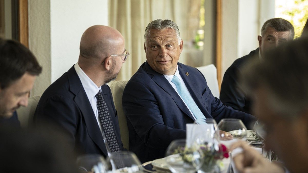Román lap: Orbán Viktor sakk-mattot adott az Európai Bizottságnak