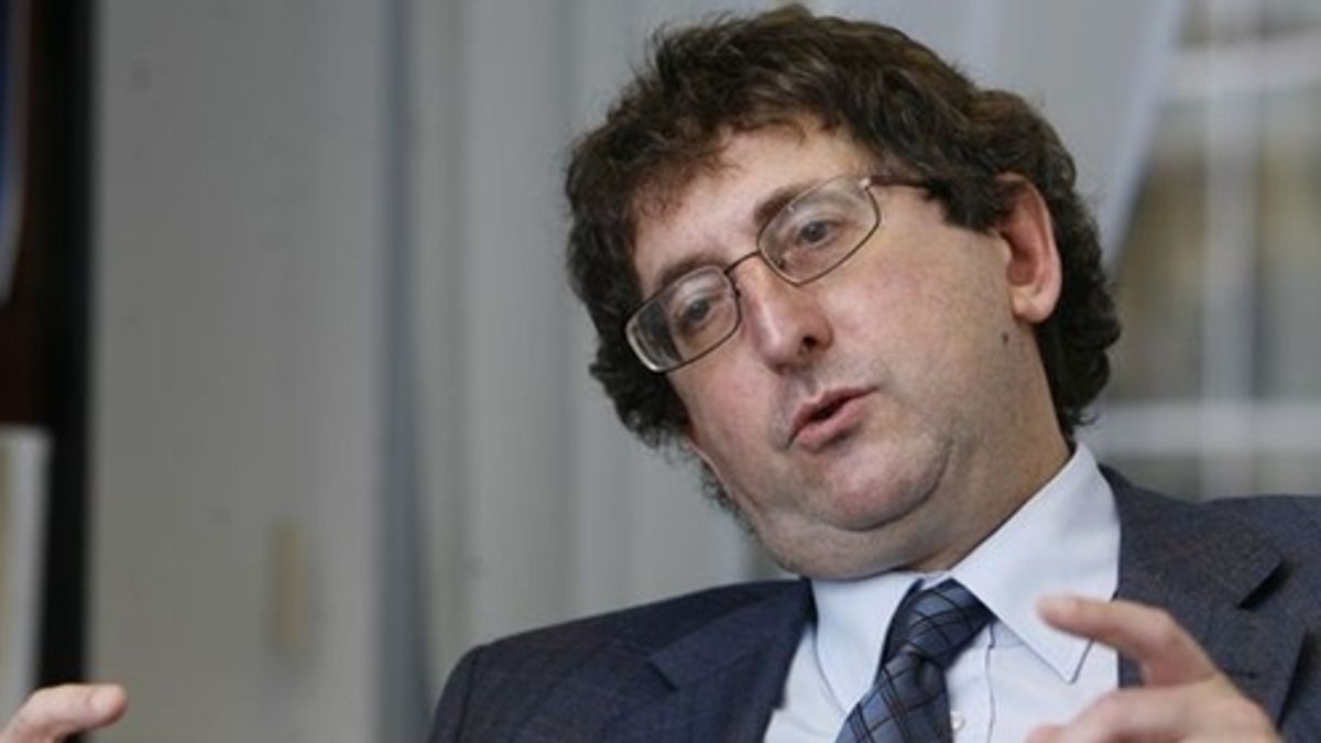 Csaba túlélésre biztatja a kormányt