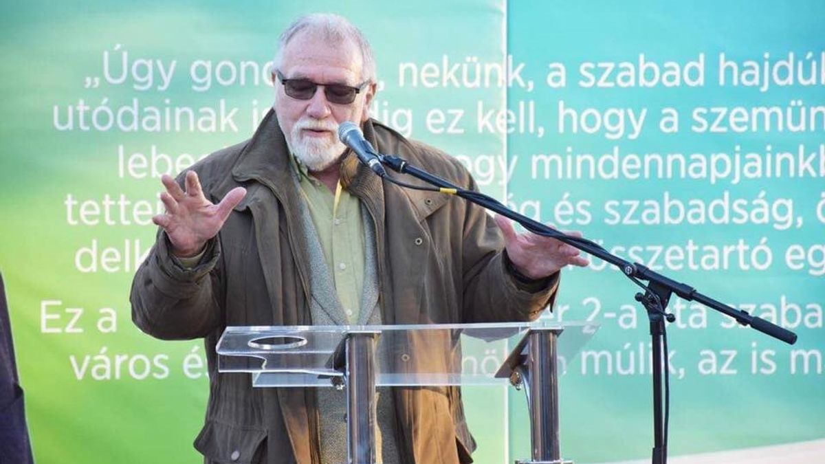 Vágó most épp Kovács András újságíróba szállt bele