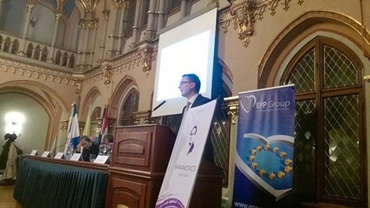 A jóléti állam gyengíti a családot