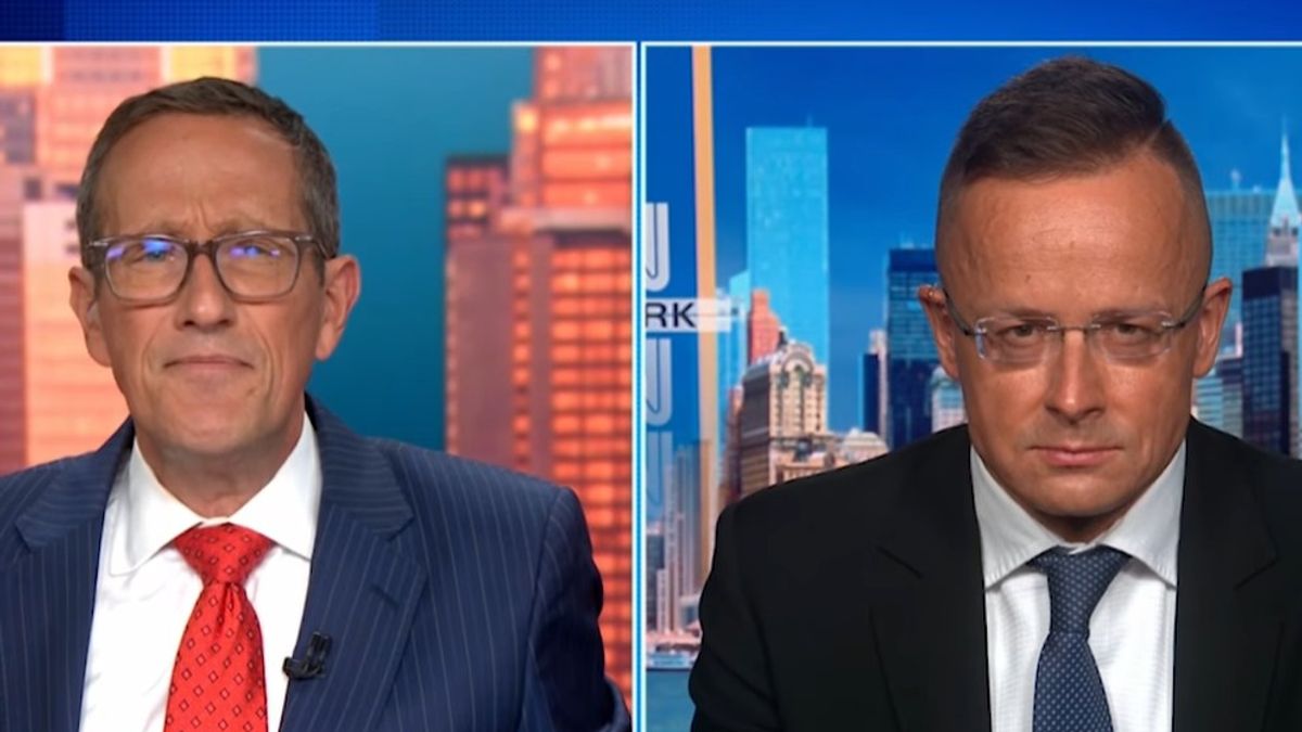 Szijjártó megmutatta a CNN-interjúból kimaradt jeleneteket