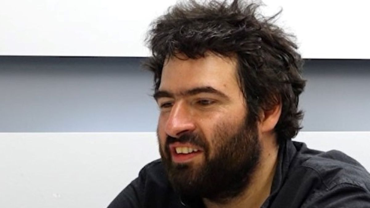 Jámbor András egy közpénzen kitartott seggbuta aktivista