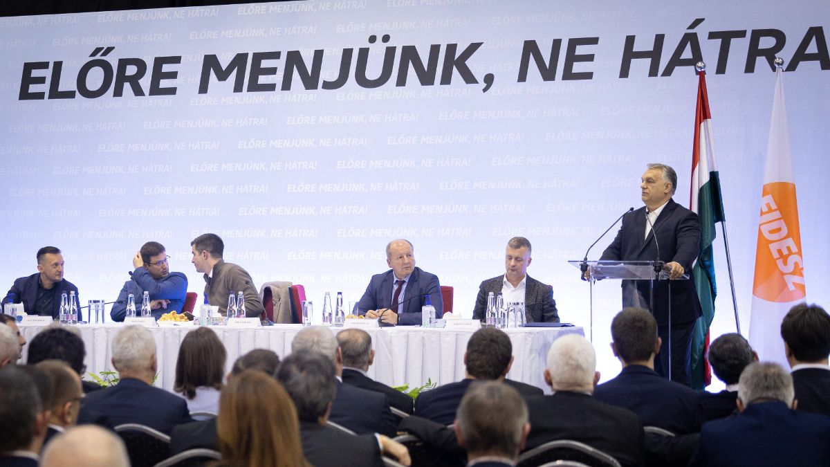 Balatonalmádiban ülésezik a Fidesz és a KDNP frakciója