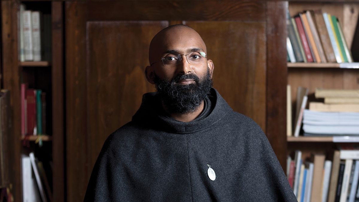 Az indiai szerzetes, aki felvidéki magyaroknak prédikál – József atya ...