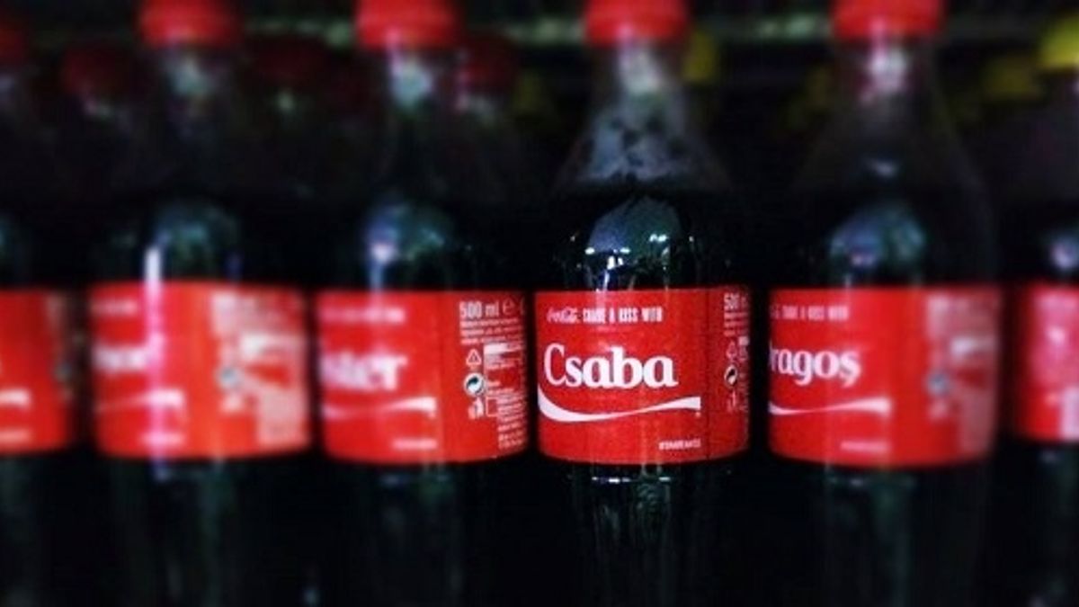 Már magyar keresztnevek is szerepelnek a romániai Coca-Cola termékeken