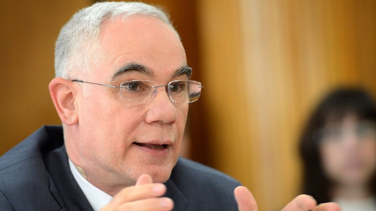 Balog: A menekülteknek segíteni kell, hogy ne kelljen elhagyni a ...