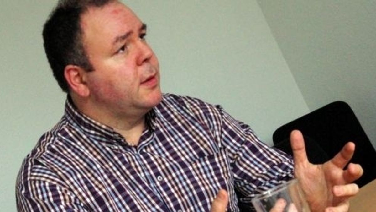 Elhagyta az országot Richard Field - Mandiner