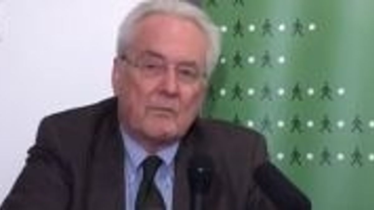 Róna Péter: A rezsicsökkentés marhaság!