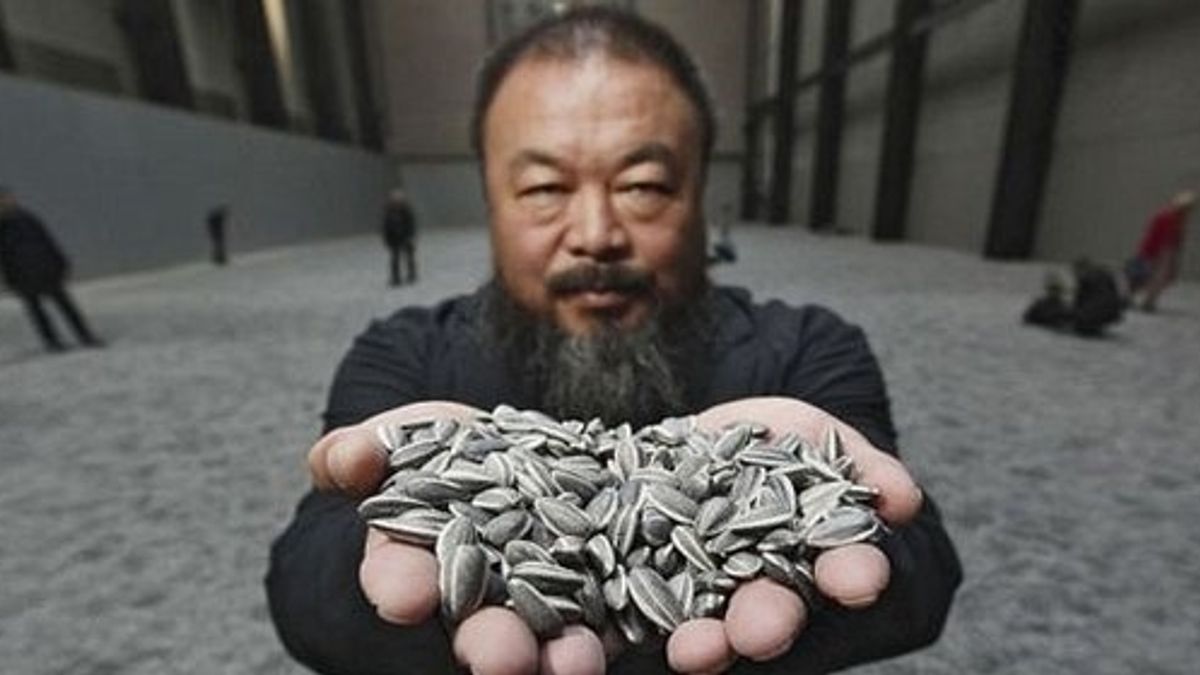 Ai Weiwei szabad