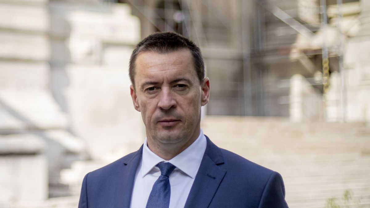 Sneider Tamás nem mond le a parlamenti alelnökségről