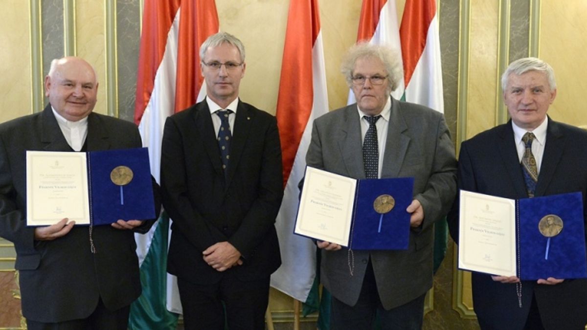 Átadták a Fraknói Vilmos-díjakat