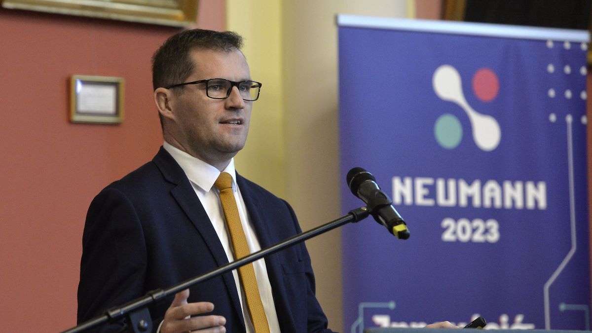 Lemondott a köznevelésért felelős helyettes államtitkár