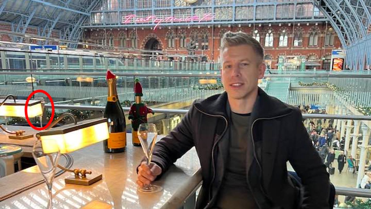 Megtalálta Magyar Péter az egyetlen nyitva lévő bezárt bárt, ahol ...