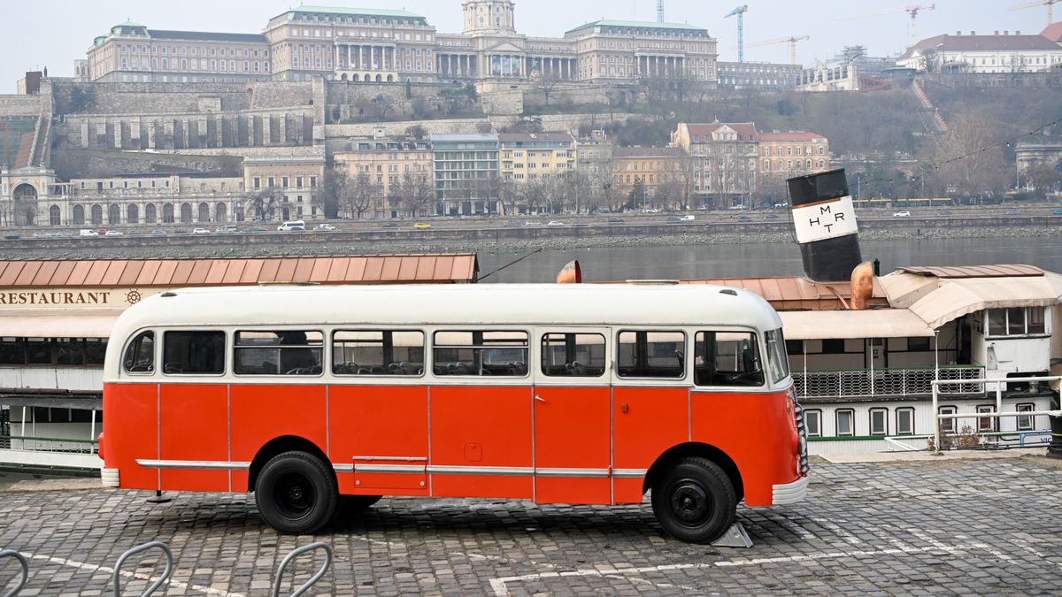 Múzumba került az egyik legidősebb Ikarus busz