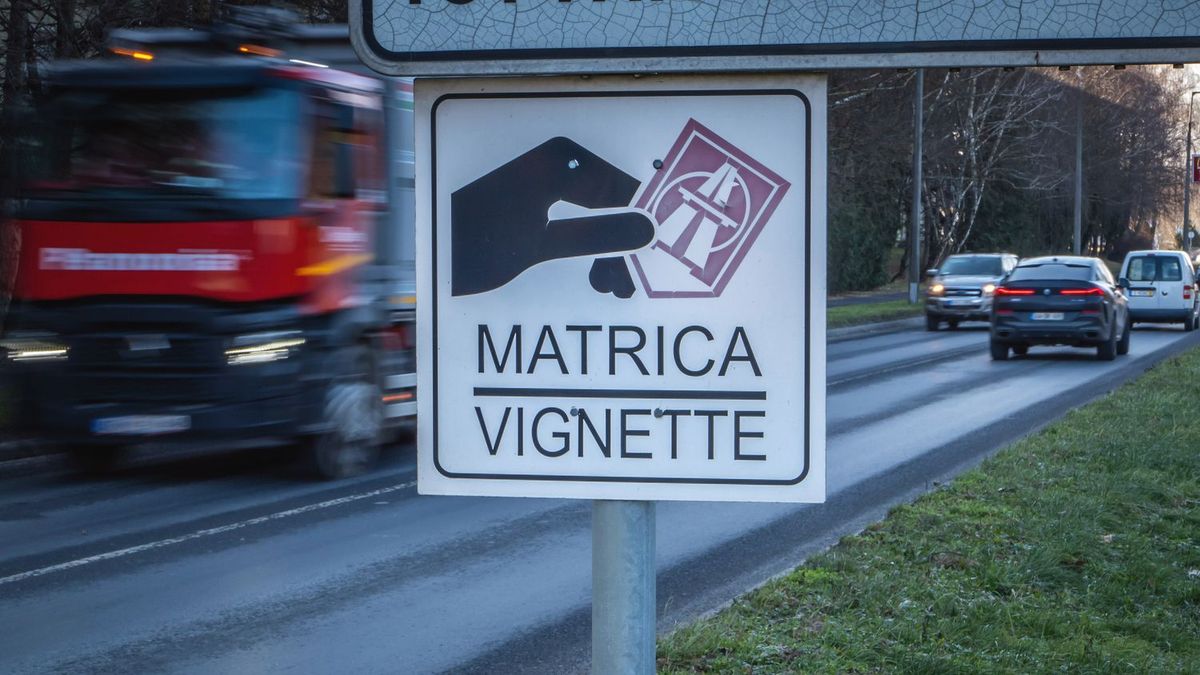 Több mint 2 millió napi autópálya-matricát vásároltak egy év alatt