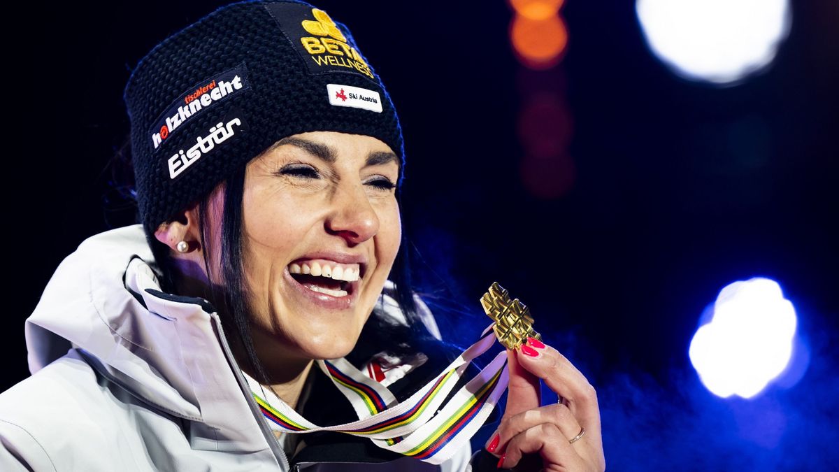 Stephanie Venier visszavonult