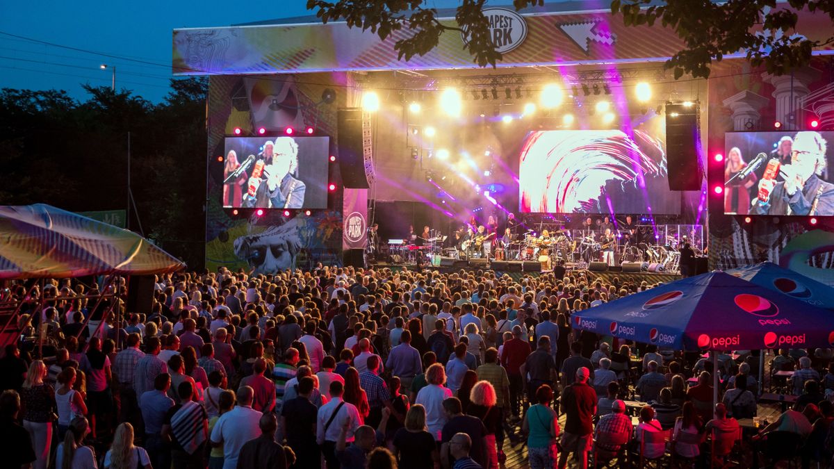 A nyolcvanas és kilencvenes évek slágerei elevenednek meg a Csinibaba Táncdalfesztiválon