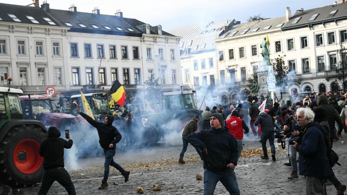 Elszabadult a pokol Brüsszelben: könnygázzal fújták le a Mandiner ...