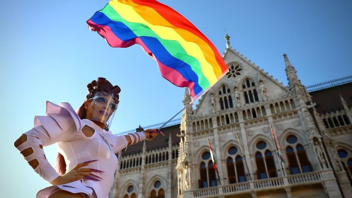 Elkezdődött a Pride-fesztivál Budapesten, három hétig tart majd ...