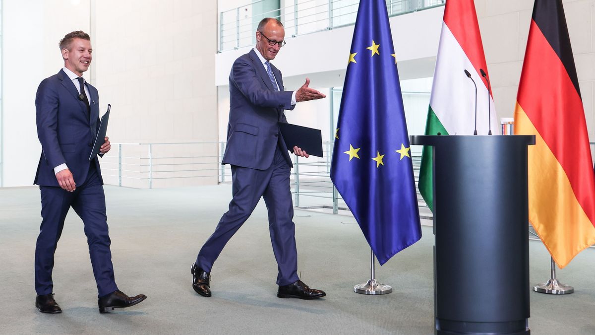 Magyar Péter igazodási pontjainak, Merz-nek és Macronnak az ...